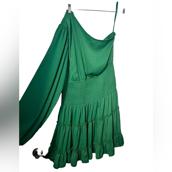 Dresses | Nwt Green Dress One Side Off Shoulder One Side Long Sleeve ...